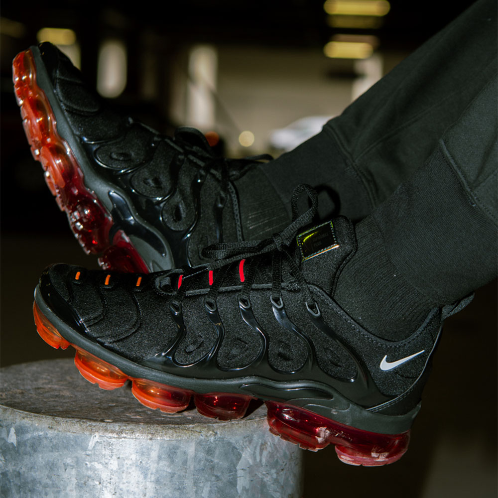 Buzz Sneaker Station - Online Shop | Buzz - Spletna trgovina