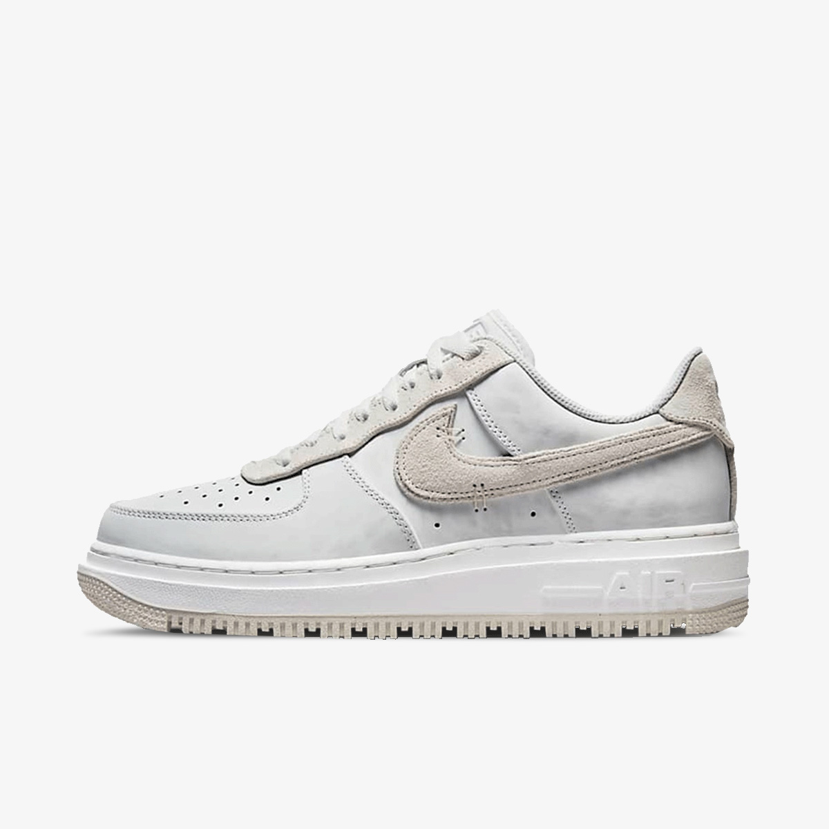NIKE Superge AIR FORCE 1 LUXE | Buzz - Spletna trgovina